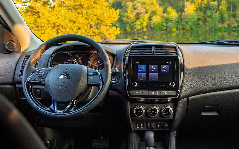 Research 2024 Mitsubishi Outlander Sport near Troy, MI - Glassman ...