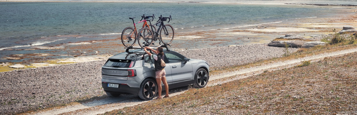 2026 Volvo EX30 near Lakewood, CO - Rickenbaugh Volvo Cars